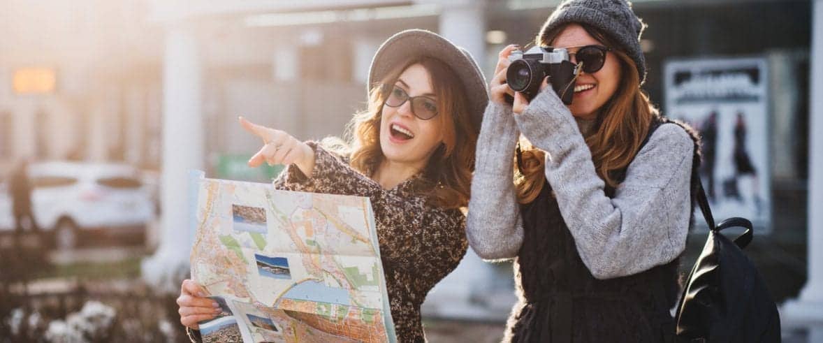 Prospek Usaha Tour & Travel di Tahun 2025 - Mekari Jurnal