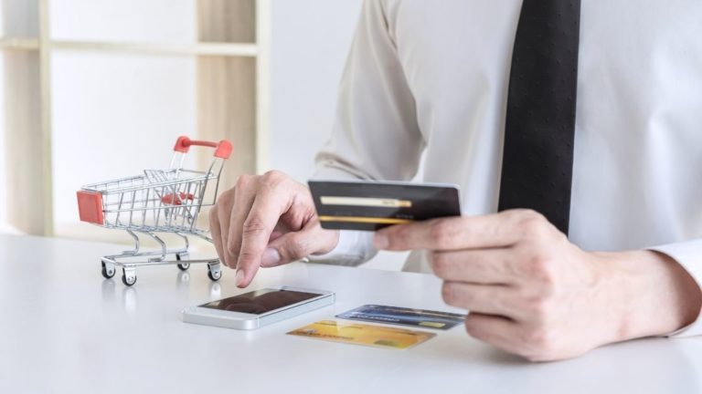 Transaksi Digital dalam Perkembangan Bisnis Online